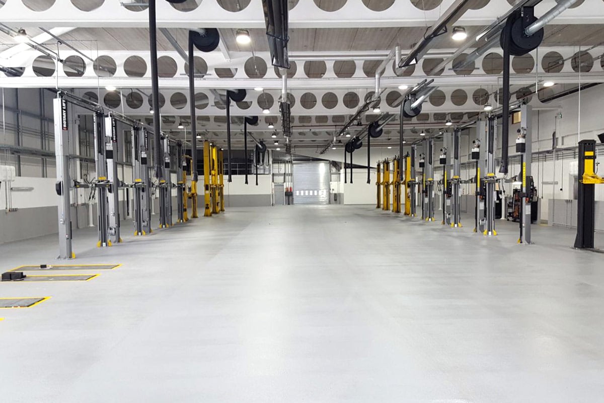 ford-dealership-service-area - Deckmaster